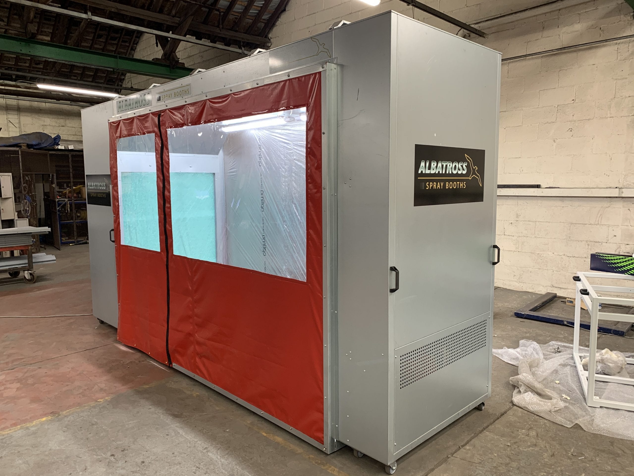 Albatross Mobile Spray Booth - Makes body repair work a breeze